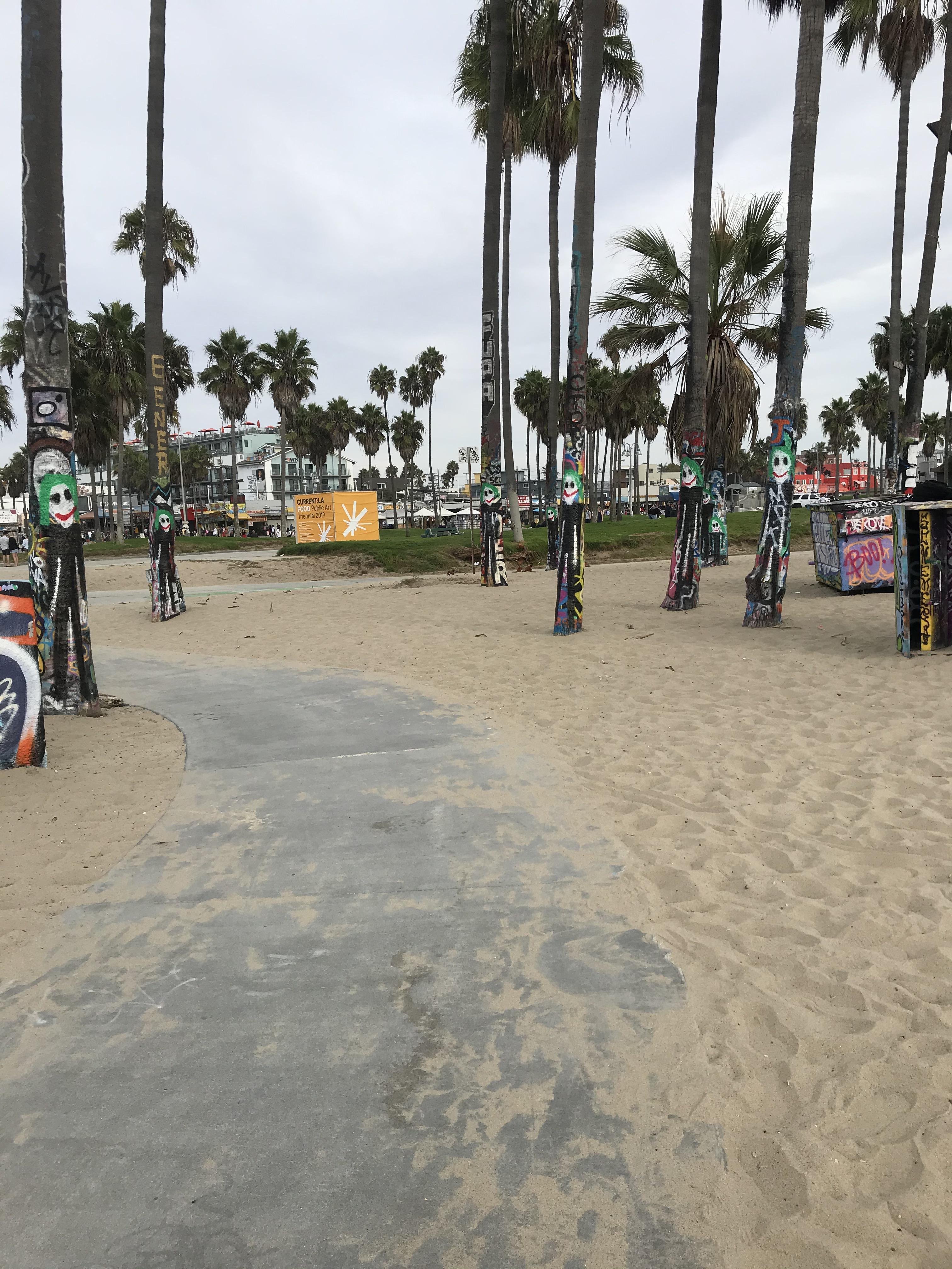 Joker graffiti on Venice Beach | Scrolller