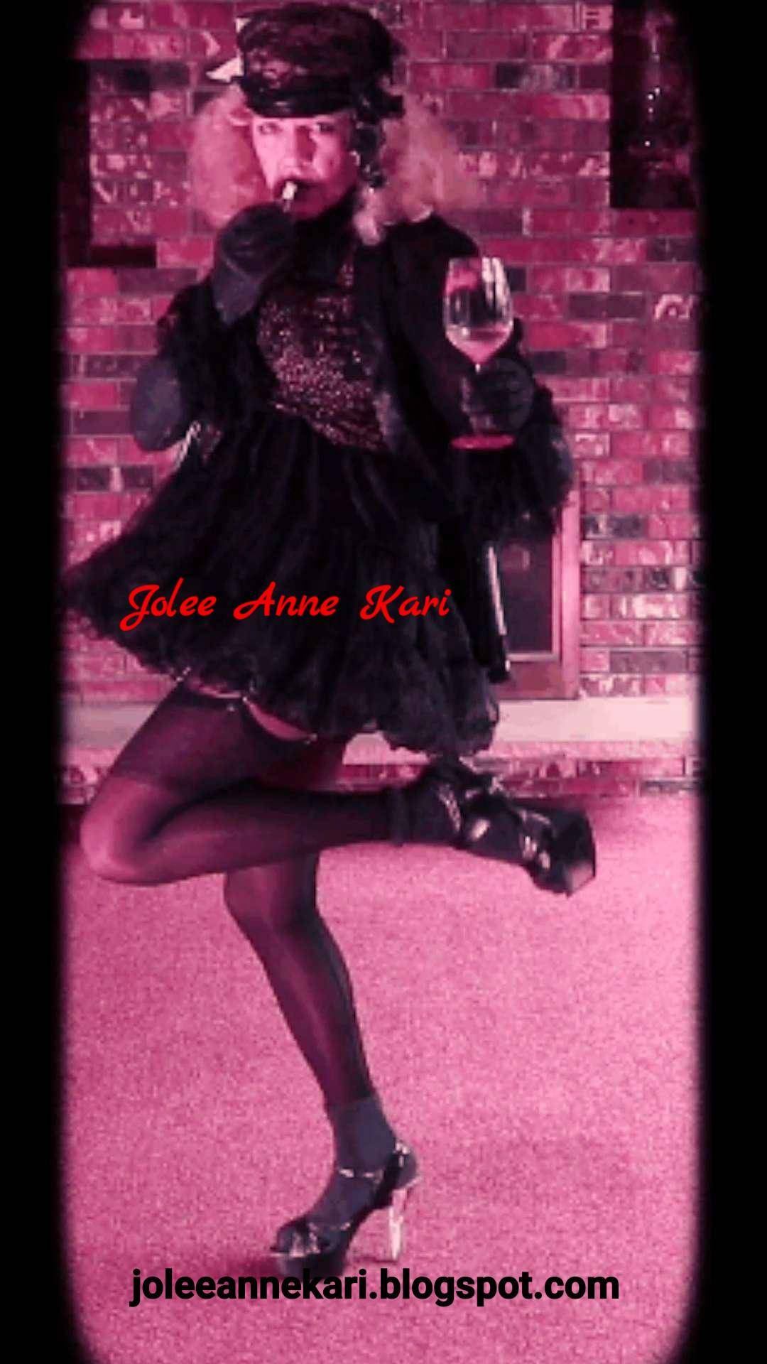 Jolee Anne Kari Self Indulging | Scrolller