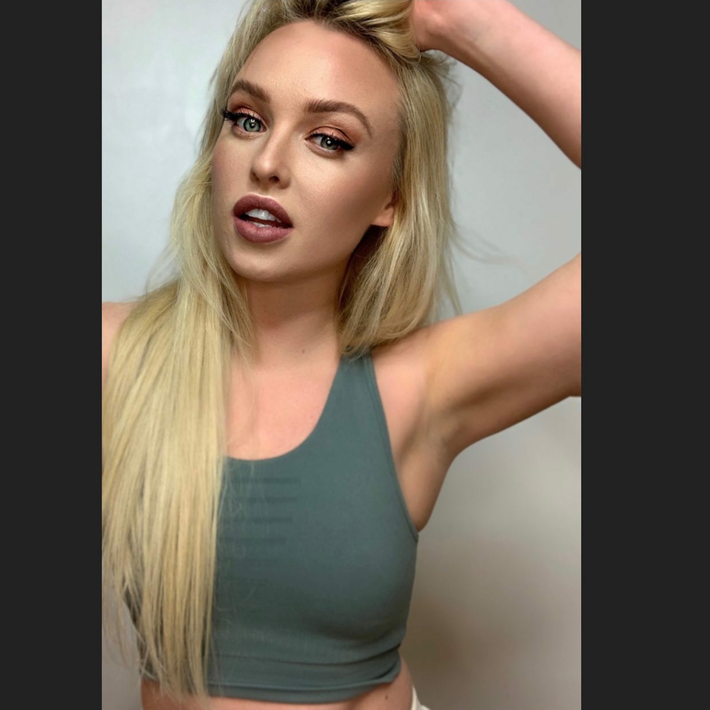 Jorgie Porter | Scrolller