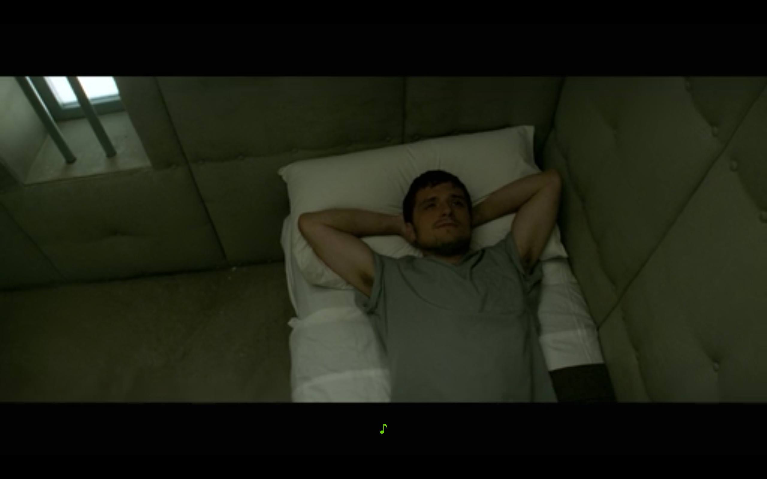 Josh Hutcherson pit peek :P | Scrolller