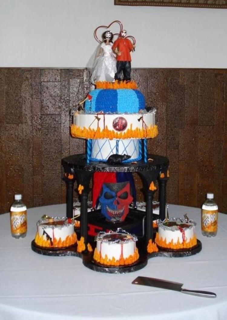 Juggalo themed wedding cake | Scrolller