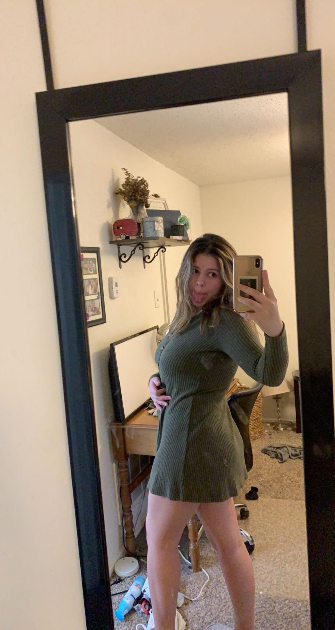 is my silly selfie still cute if i’m clothed? | Scrolller