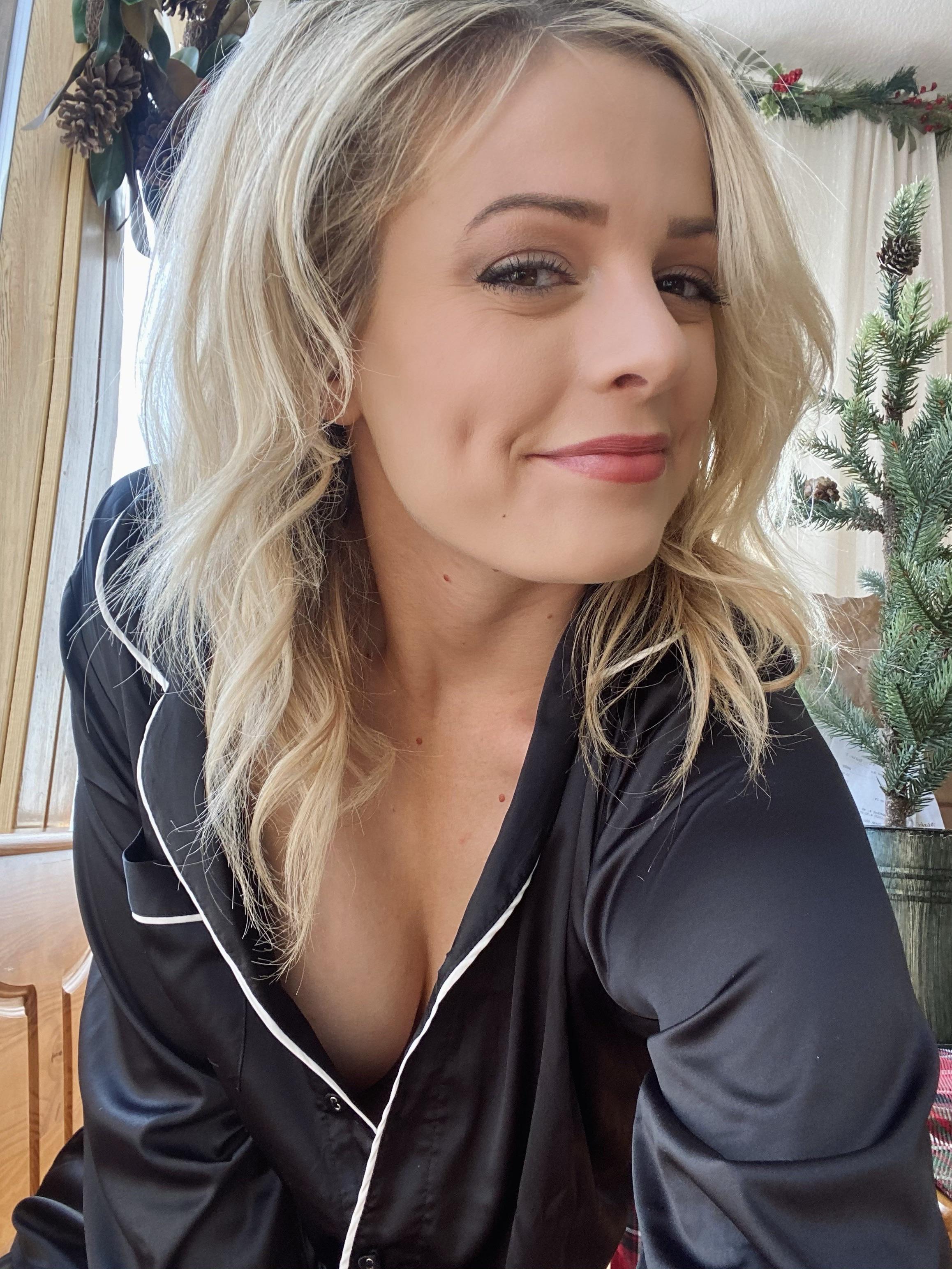 Just a tease 🥰 | Scrolller