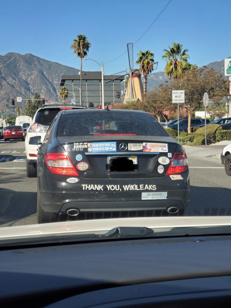 Just confusing | Scrolller