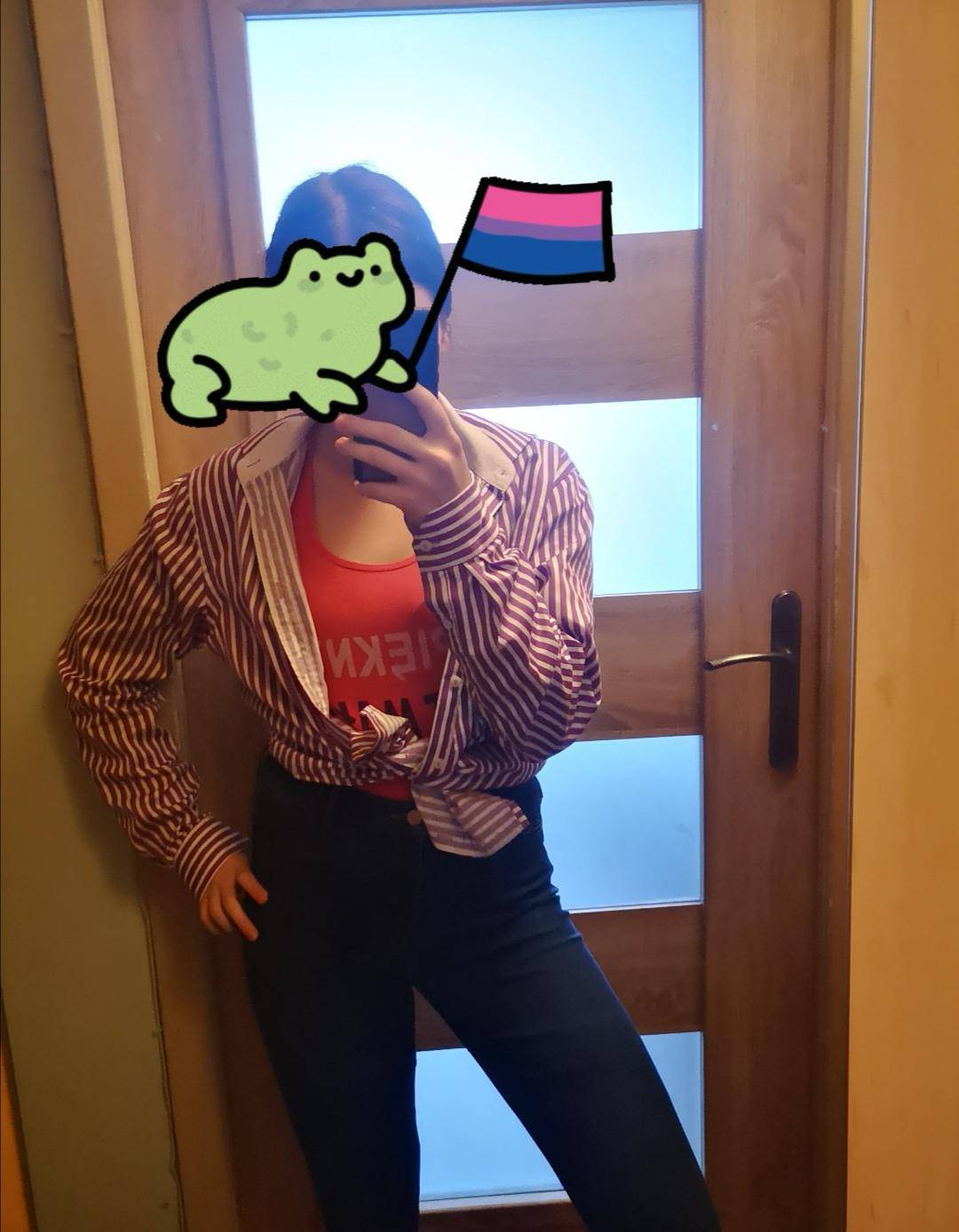 Just noticed I'm wearing a full bi flag. Now I know why I felt so confident today! | Scrolller