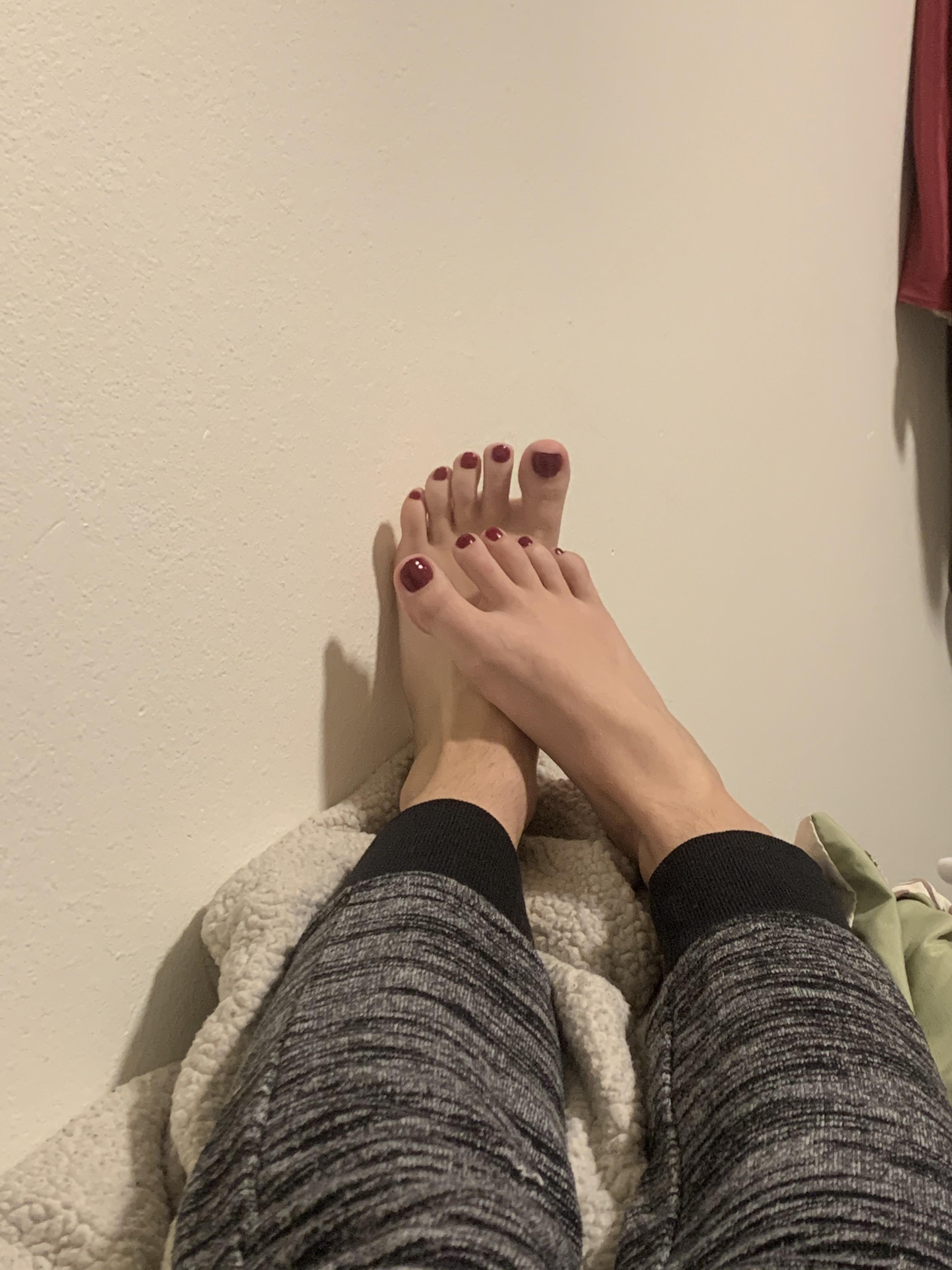 just painted my toes! What do you think of the color? | Scrolller