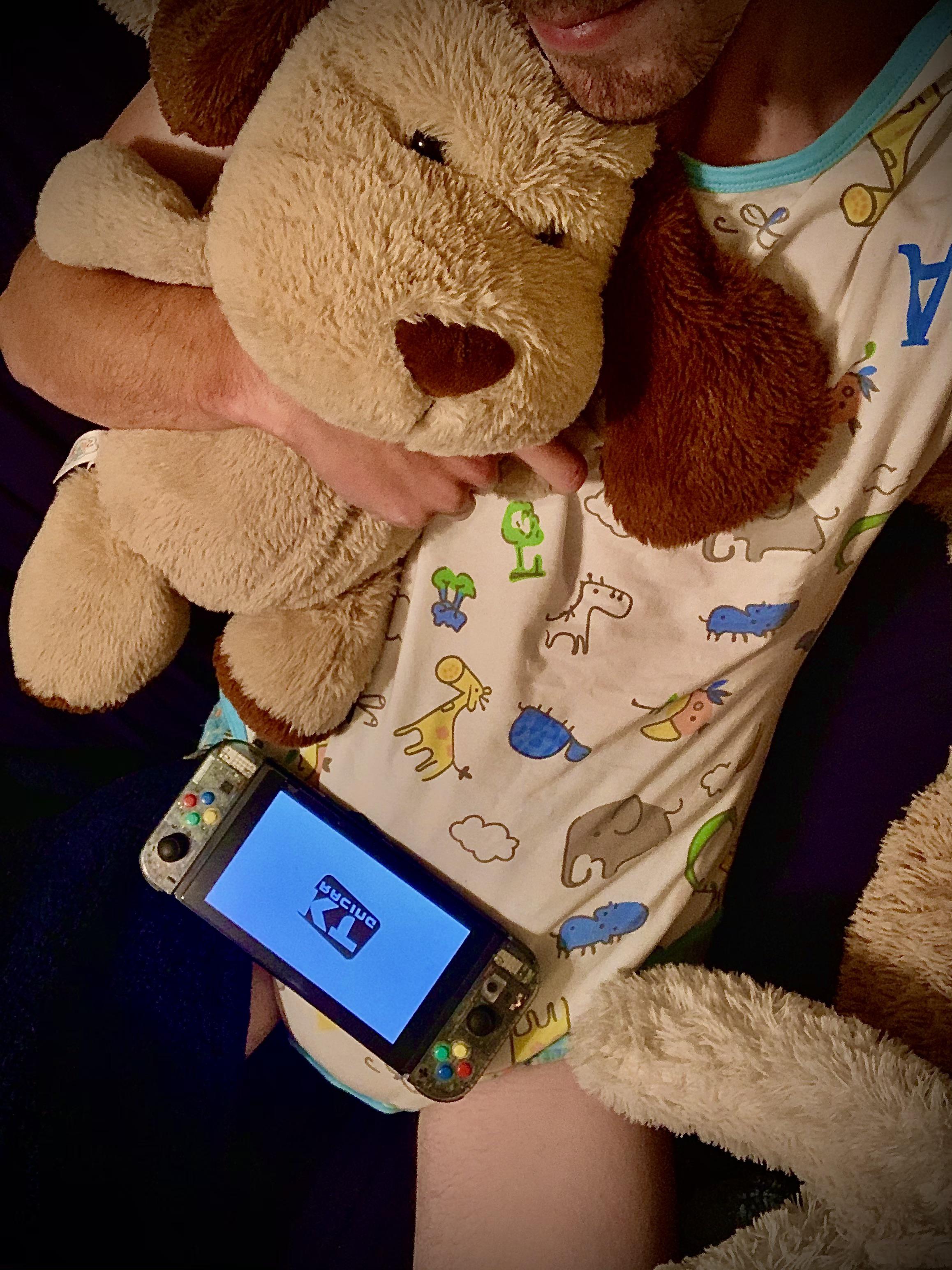 Just some playtime before bed! | Scrolller