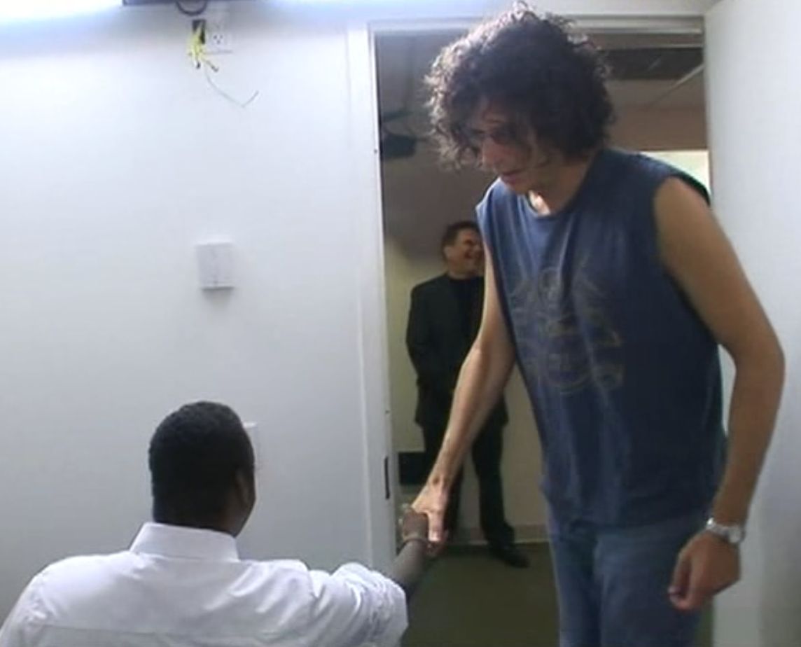 Just two 6' 5" men bonding after the show. | Scrolller