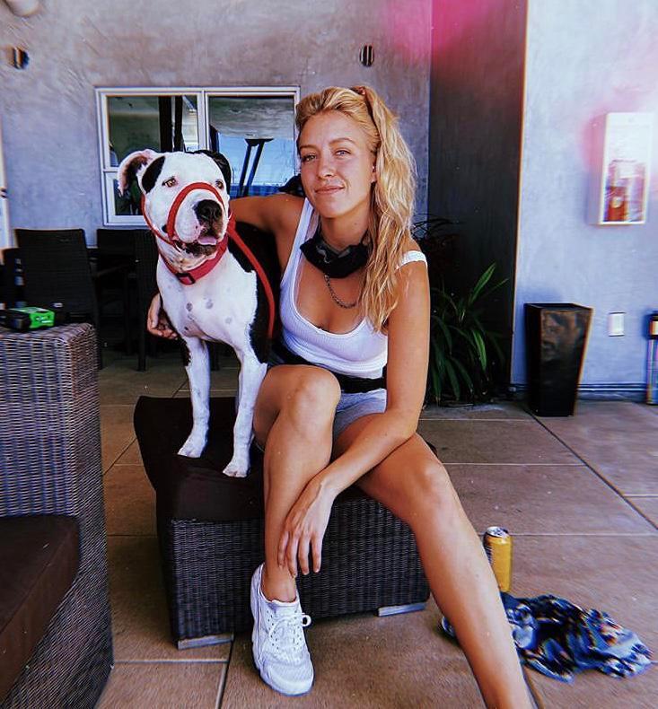 Kari and the pup | Scrolller