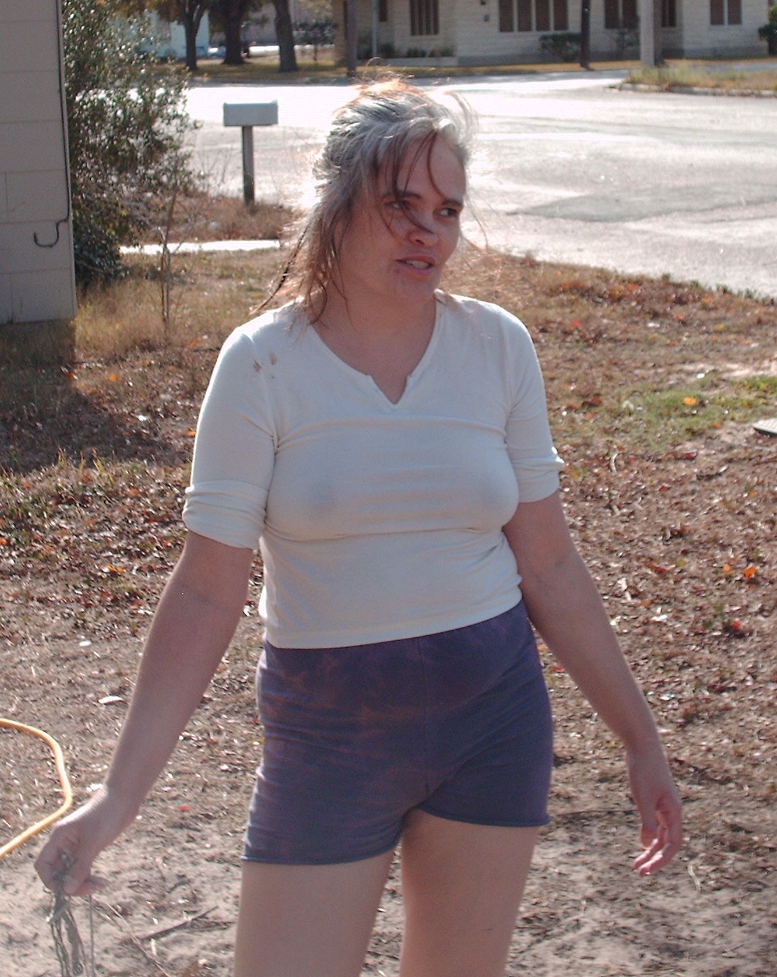 Kasie likes to show off | Scrolller