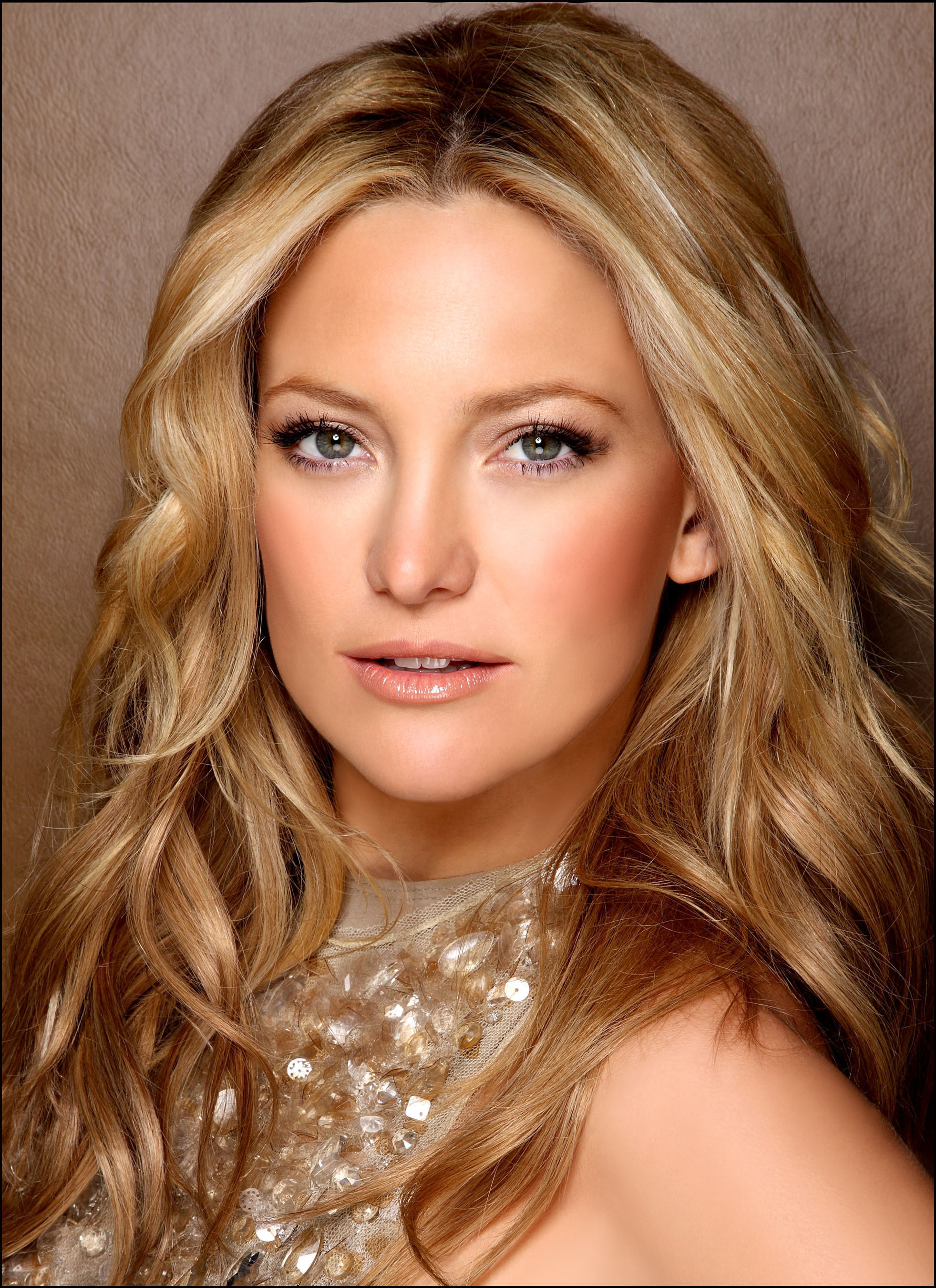 Kate Hudson Scrolller