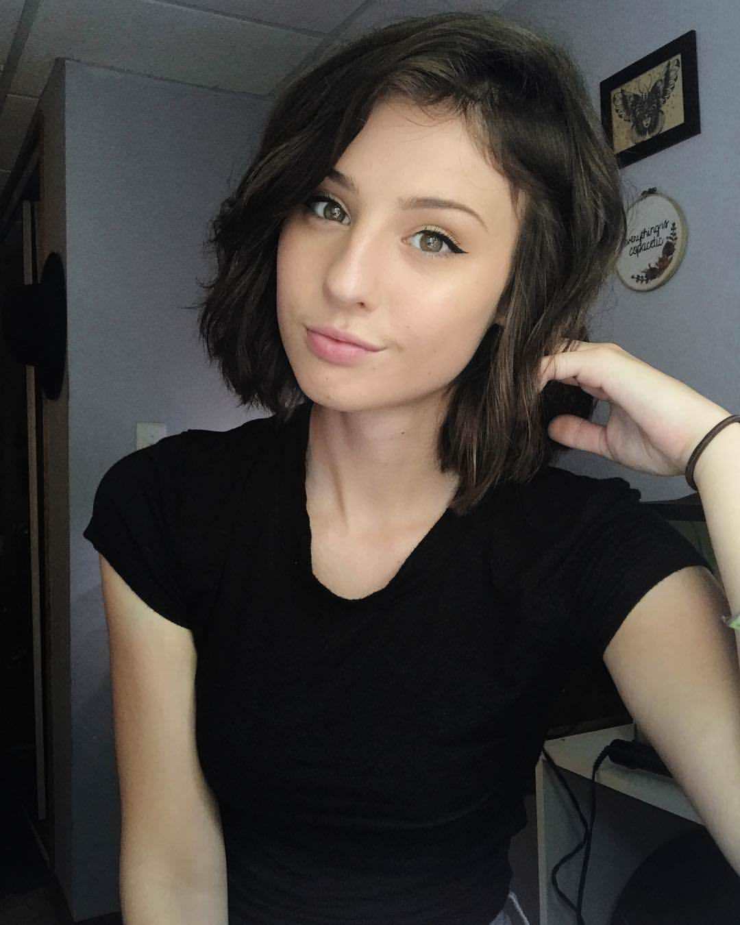Katelyn Hope | Scrolller