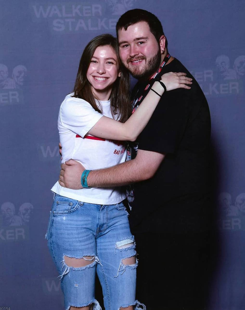 Katelyn with a lucky fan | Scrolller