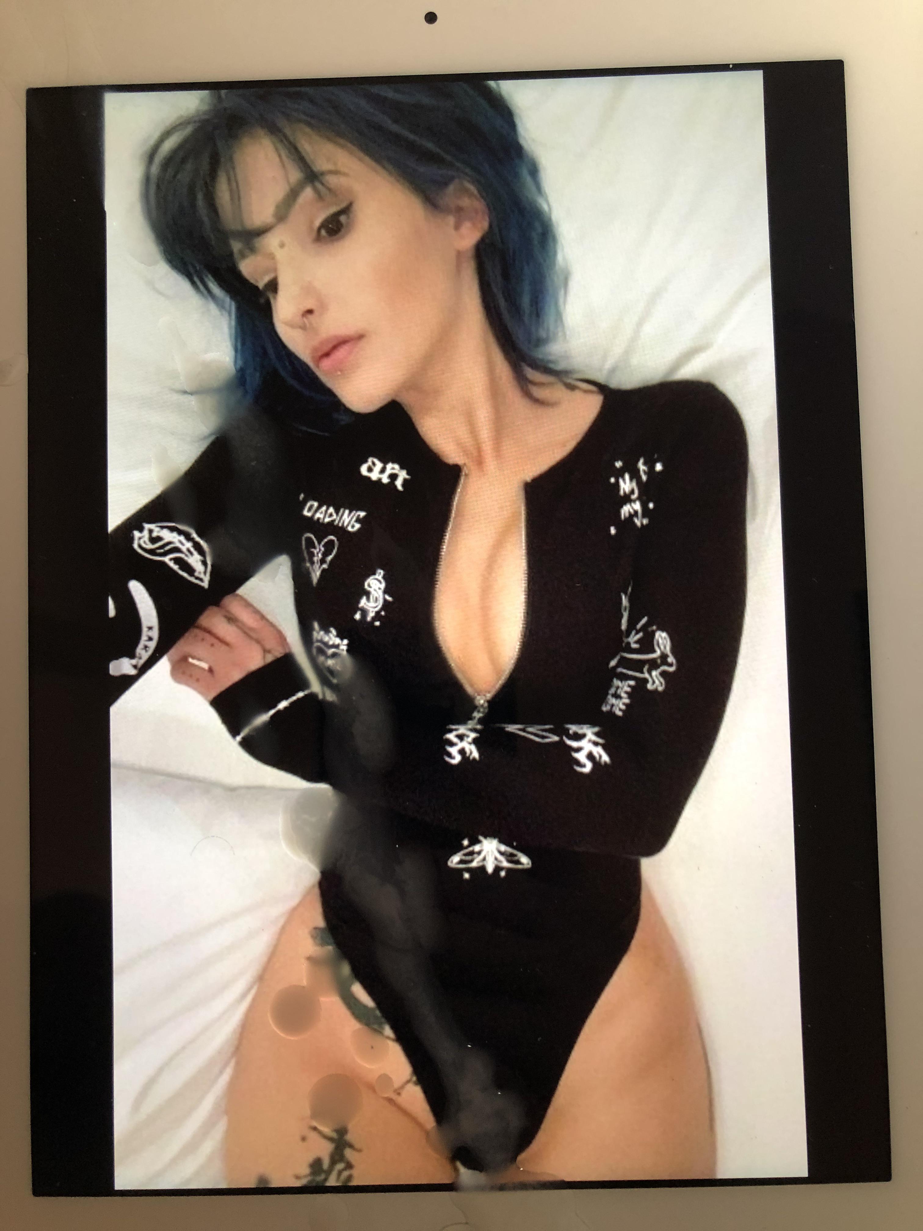 Kati ️ | Scrolller