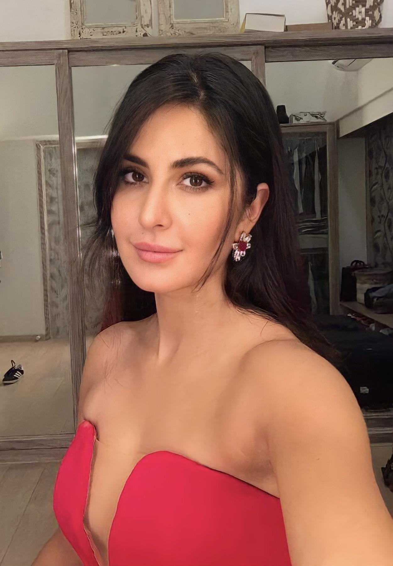 Katrina Kaif | Scrolller