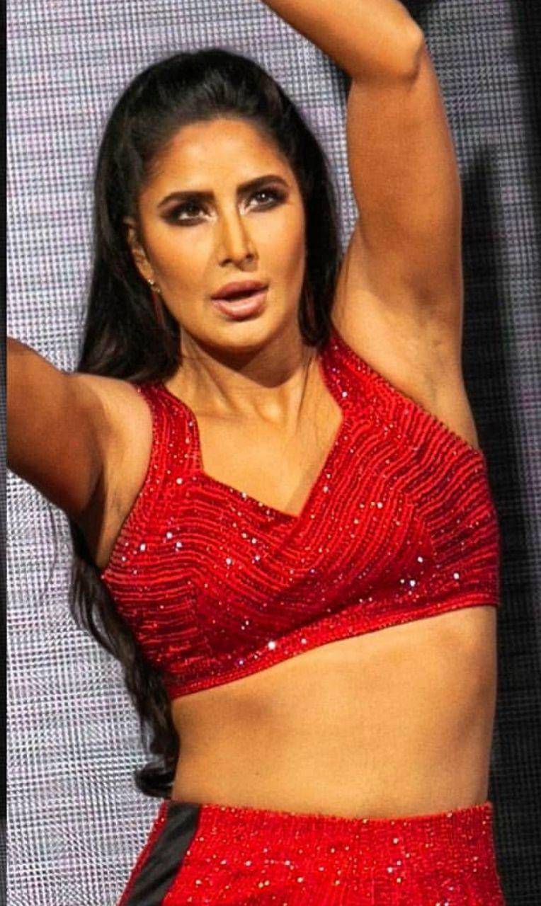 Katrina's Fleshy Sweaty Armpits | Scrolller