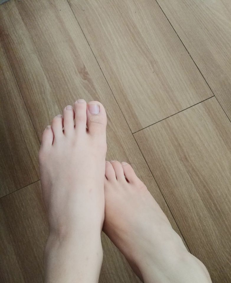 Keeping it simple~ | Scrolller