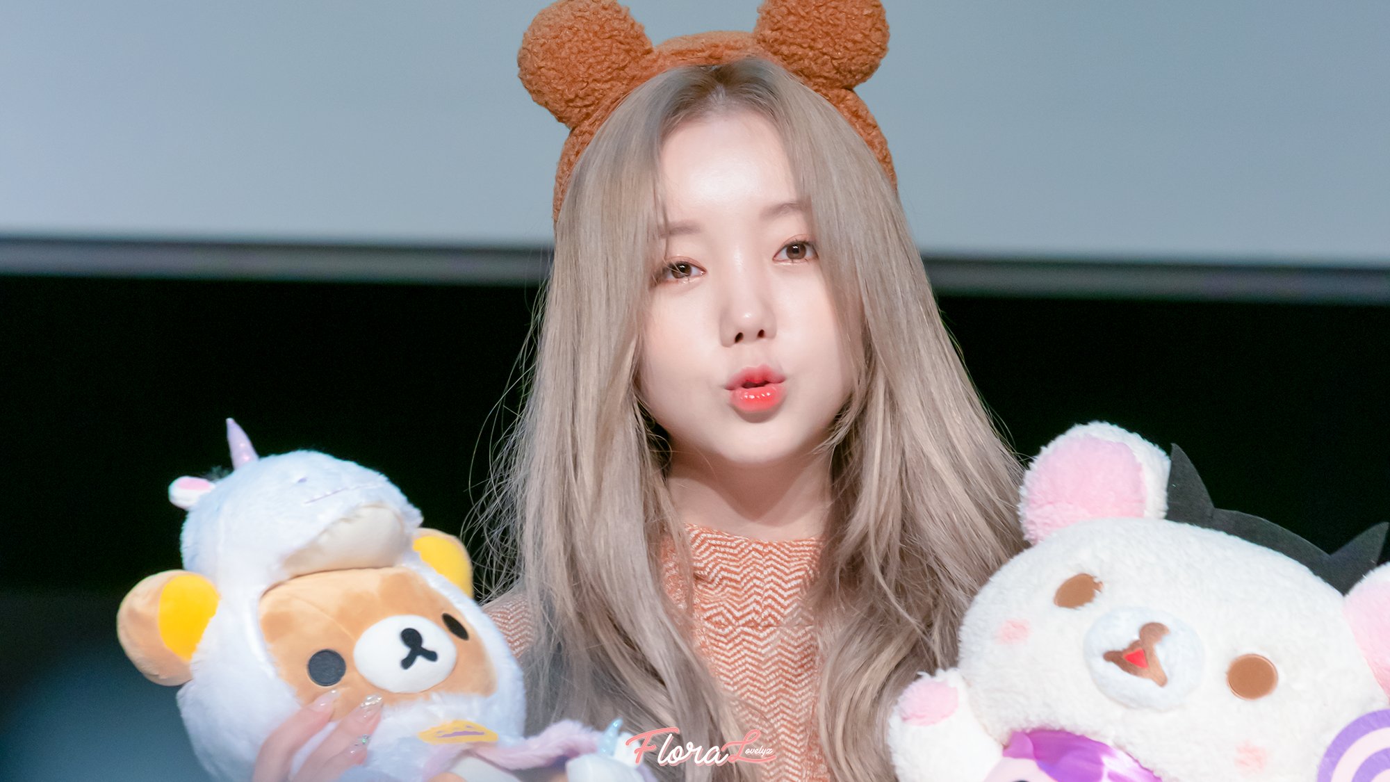 Kei & plushies | Scrolller