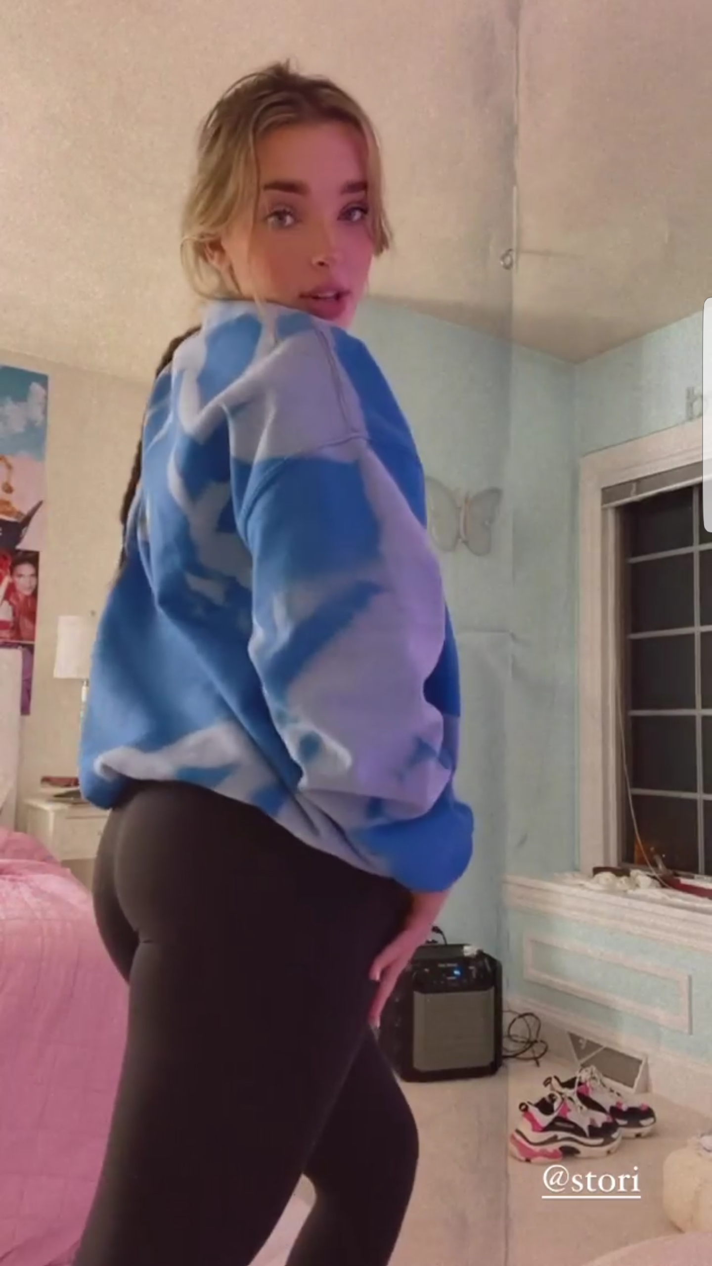 Kendall 🍑 | Scrolller