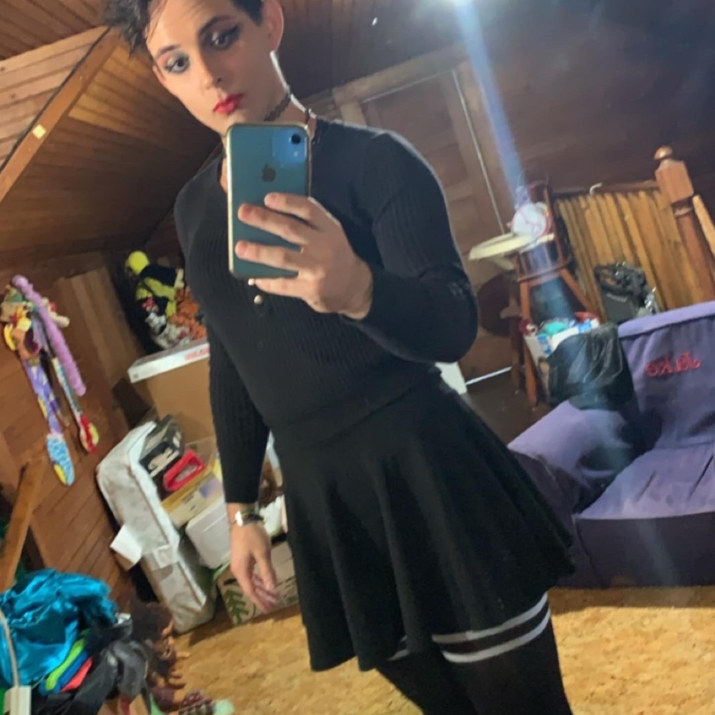 Kentucky, other femboys, sissy’s, or trans girls. | Scrolller