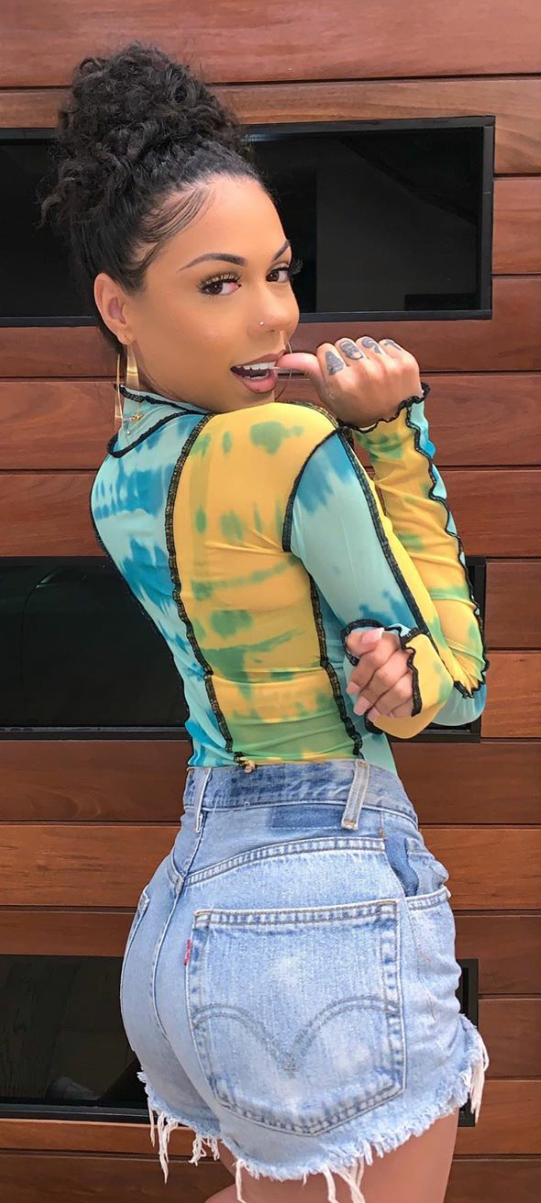 Kenya Scott | Scrolller