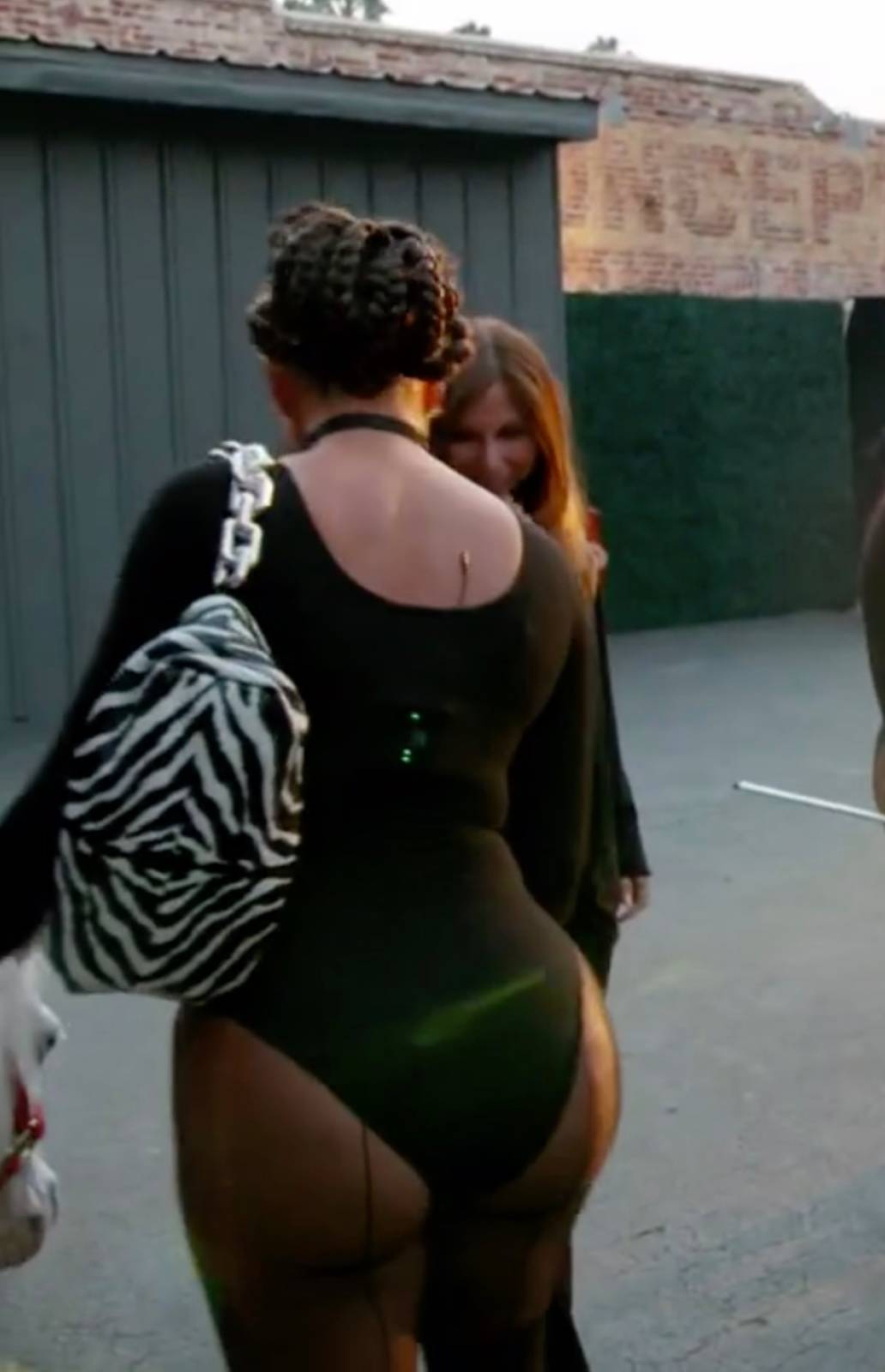 Khloe's fat ass | Scrolller