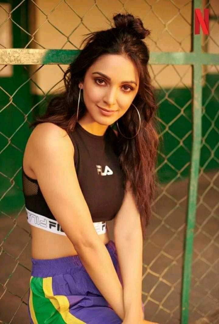 Kiara Advani 🔴 Candid shot | Scrolller