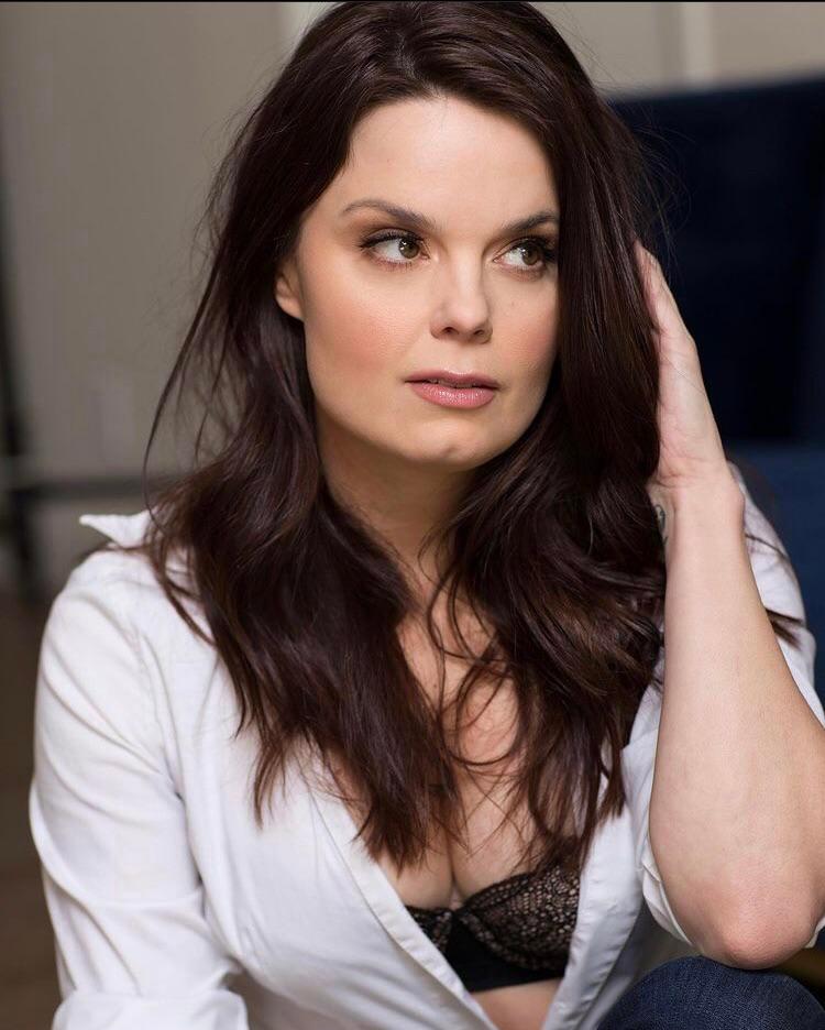 Kimberly J Brown | Scrolller