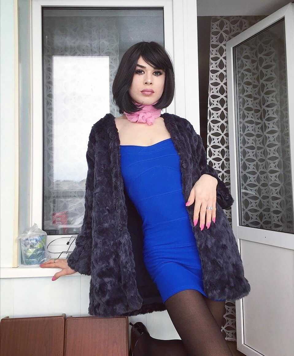 Kira in a fur coat | Scrolller