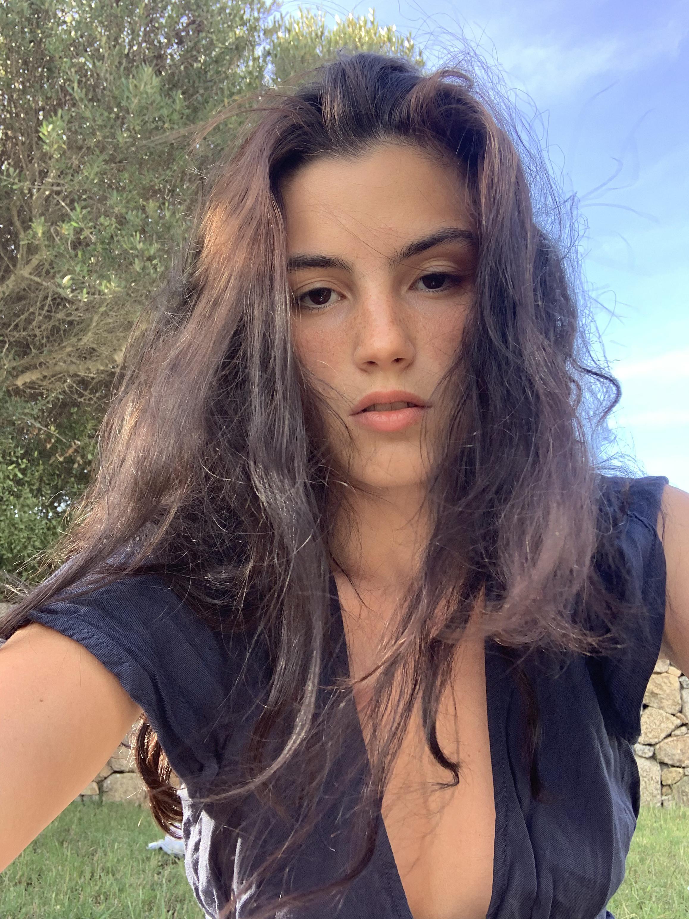 Kiss from Sardegna, Italy | Scrolller