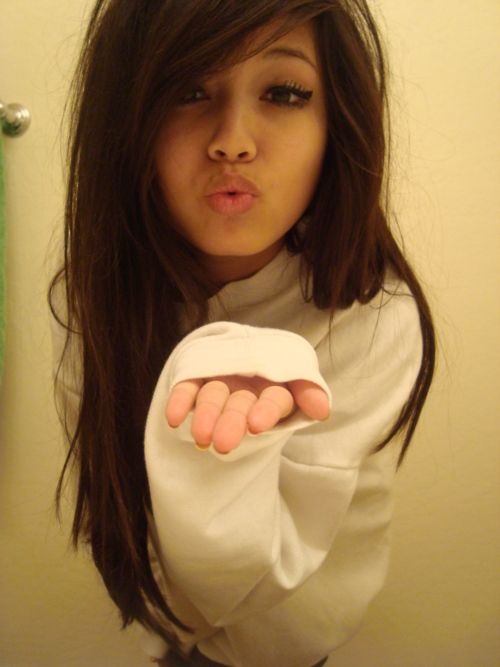 Kisses Scrolller