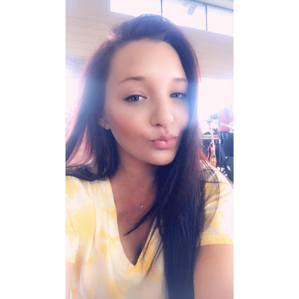 Kisses (Recent) | Scrolller