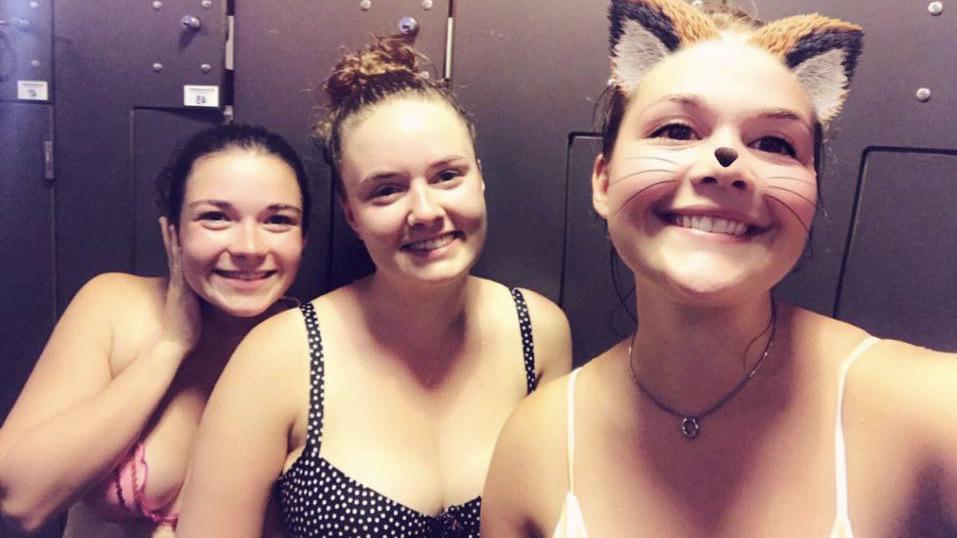 KMF. What’s your choice ? | Scrolller