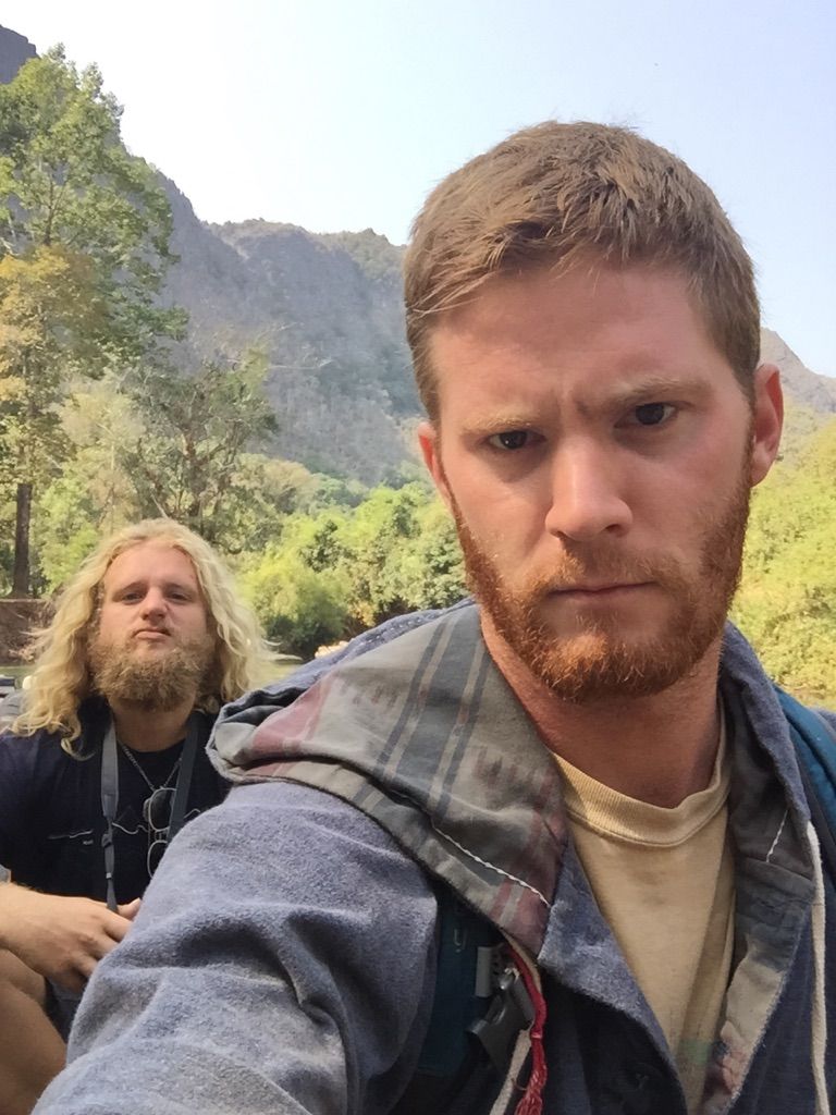 konglor cave men | Scrolller