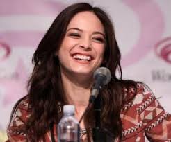 kristinkreuk singing | Scrolller