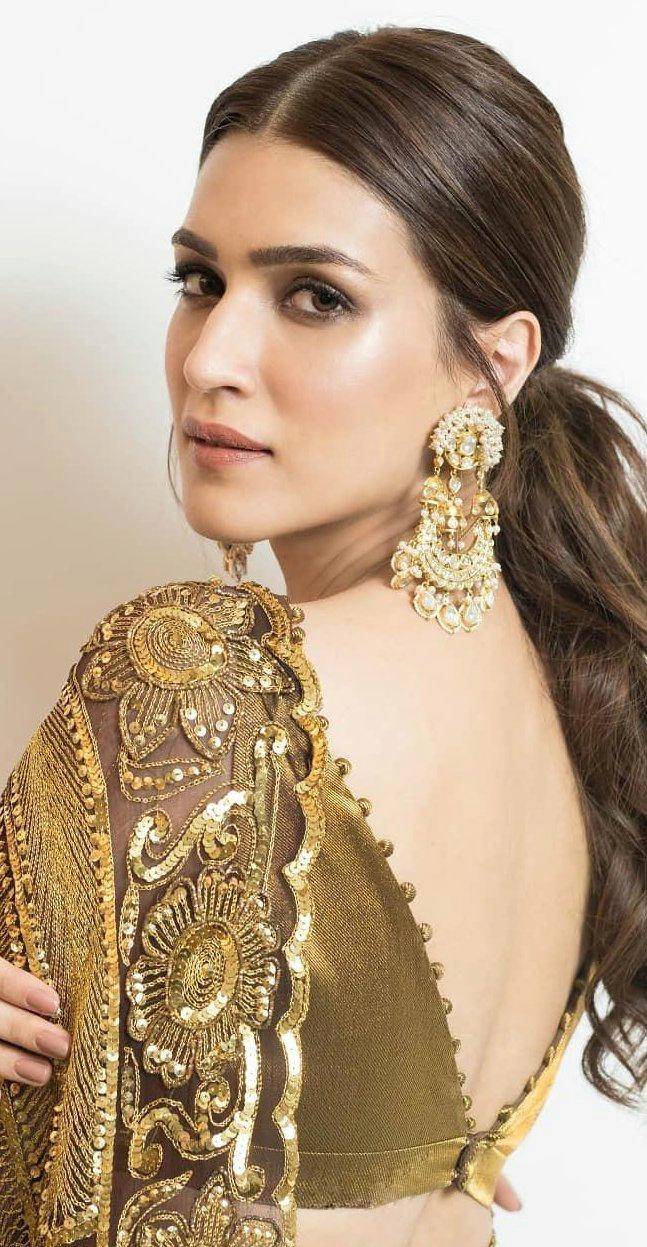 Kriti Sanon | Scrolller