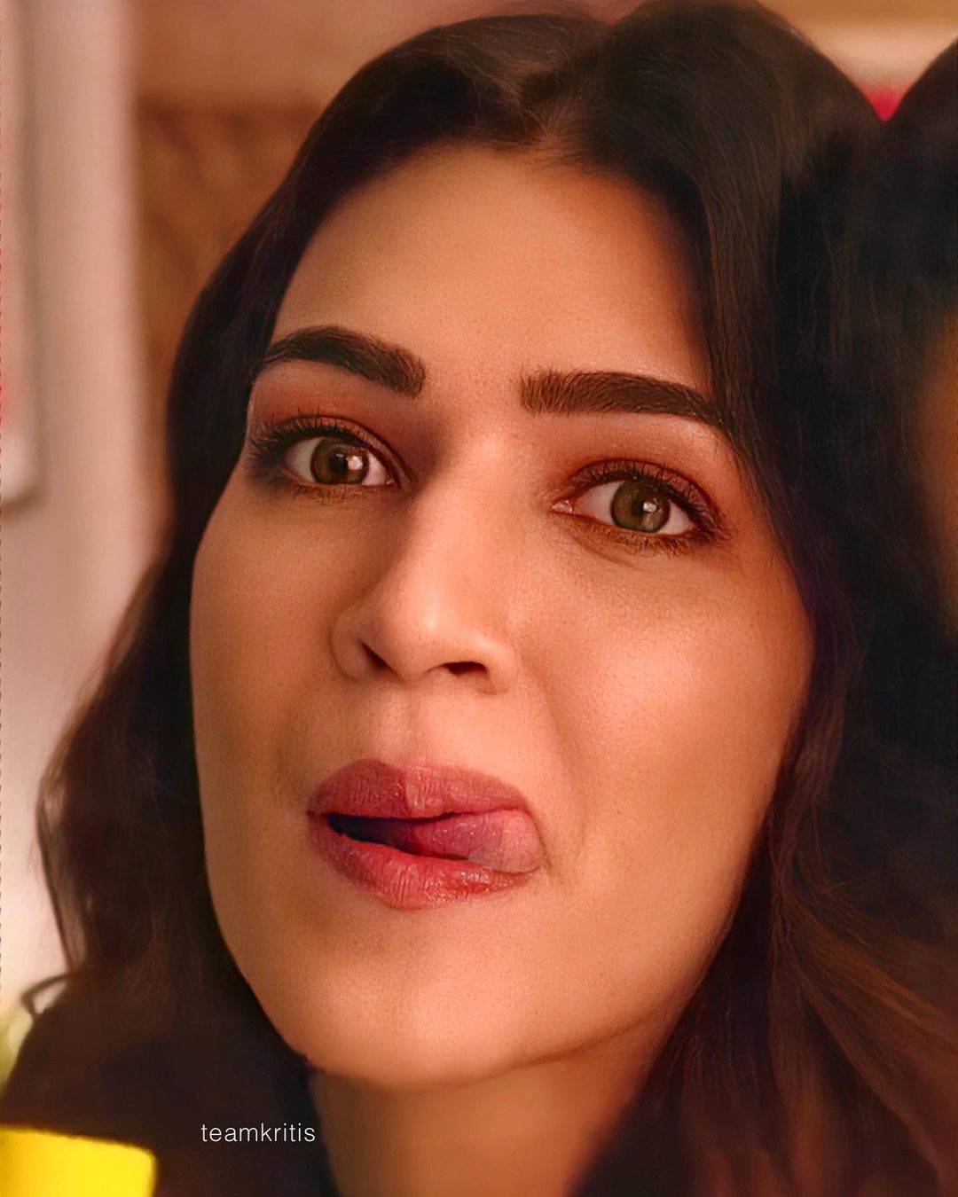 Kriti Sanon | Scrolller
