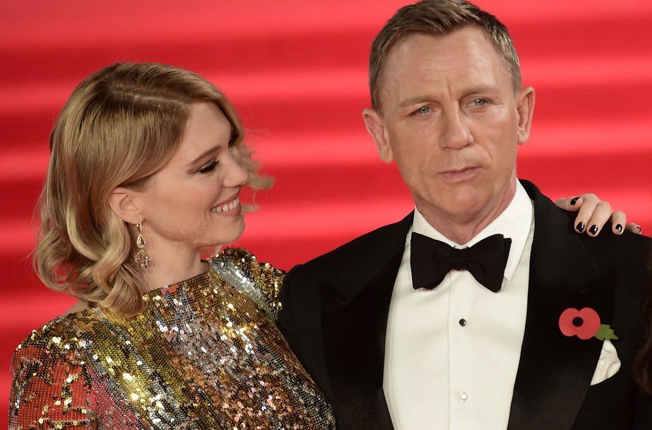 Léa Seydoux mirin Daniel Craig (Part Deux) | Scrolller