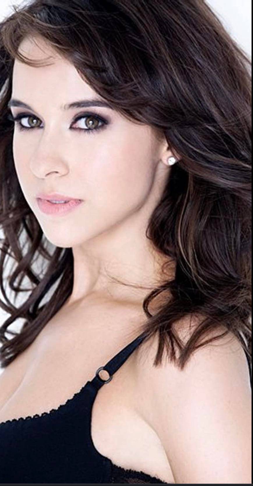 Lacey Chabert [irtr] Scrolller