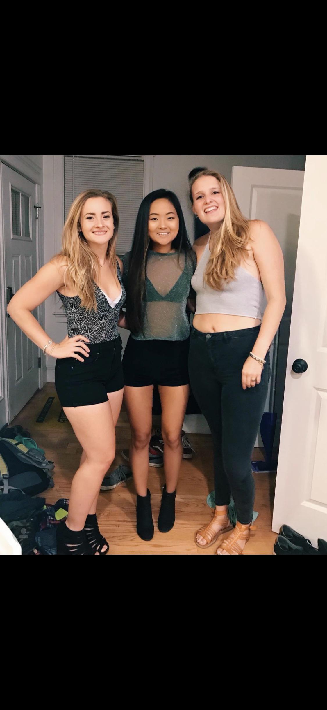 Ladies night out | Scrolller