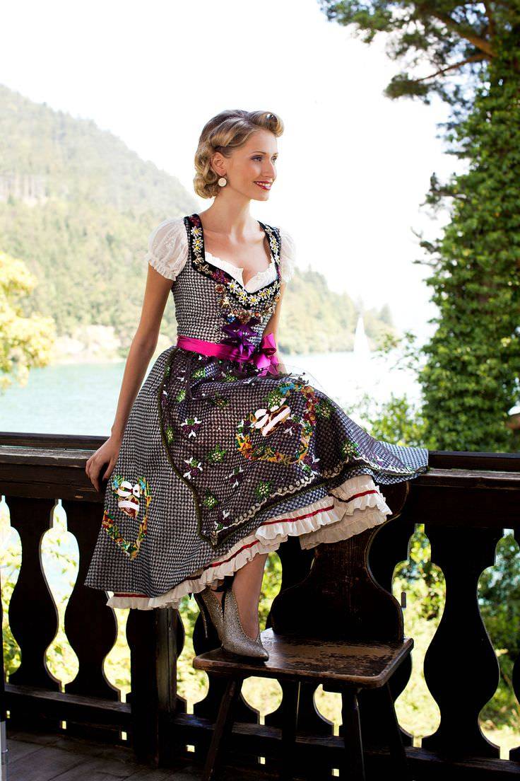 Lakeside | Scrolller