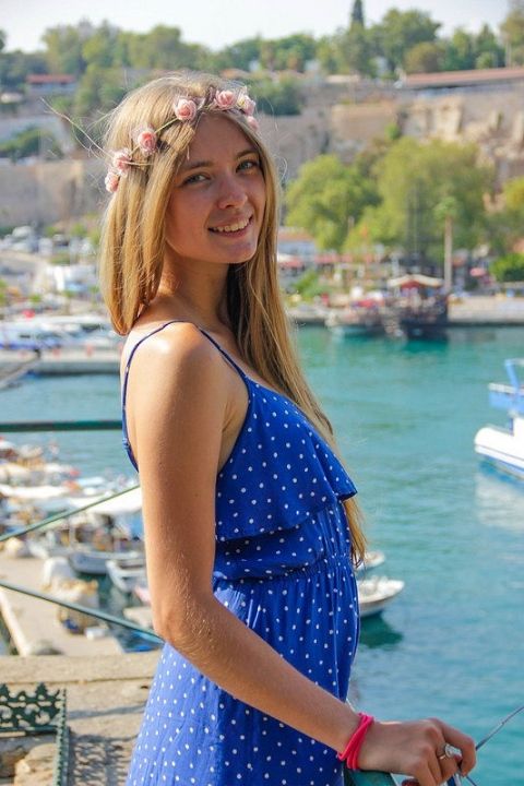 Lakeside | Scrolller