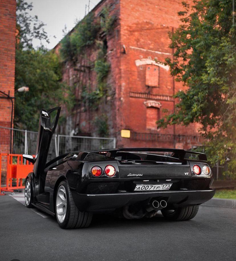 Lamborghini Diablo VT | Scrolller