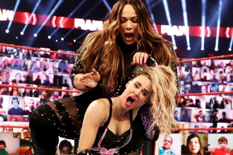 Lana’s weekly humiliation | Scrolller