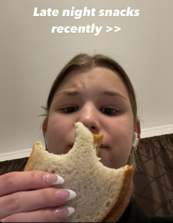 Late night snack | Scrolller