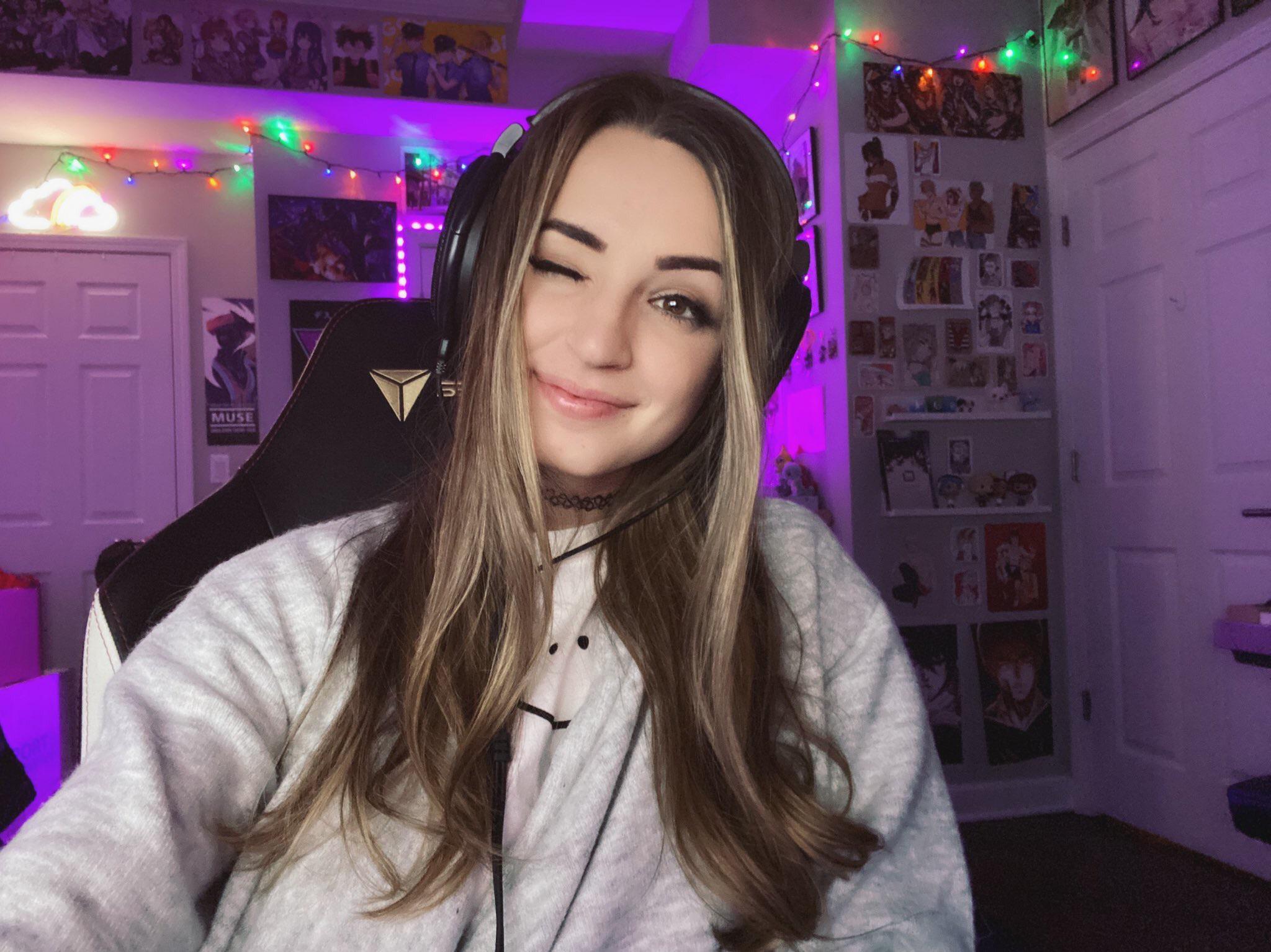 Late night stream | Scrolller