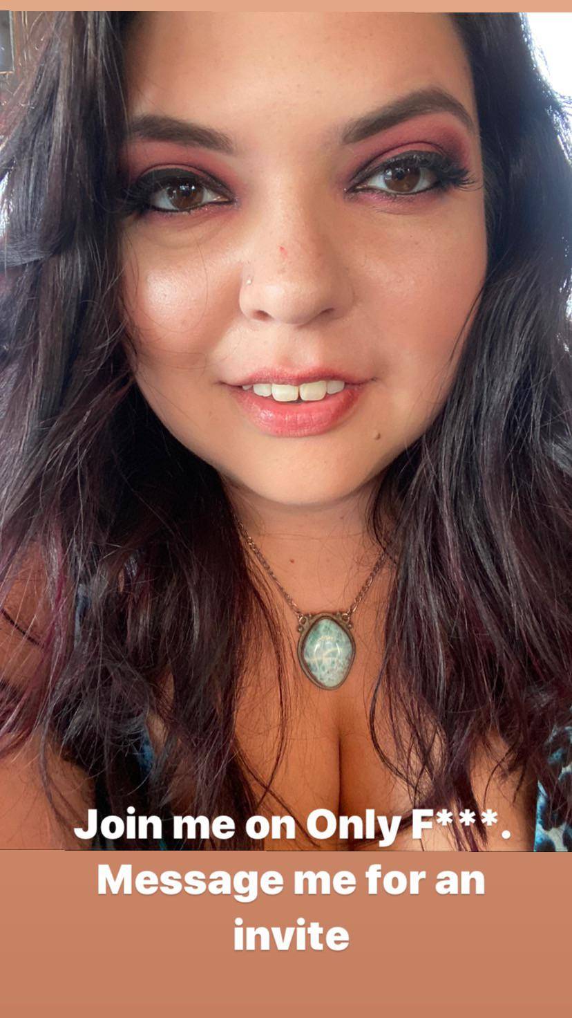 Latina Cutie! | Scrolller