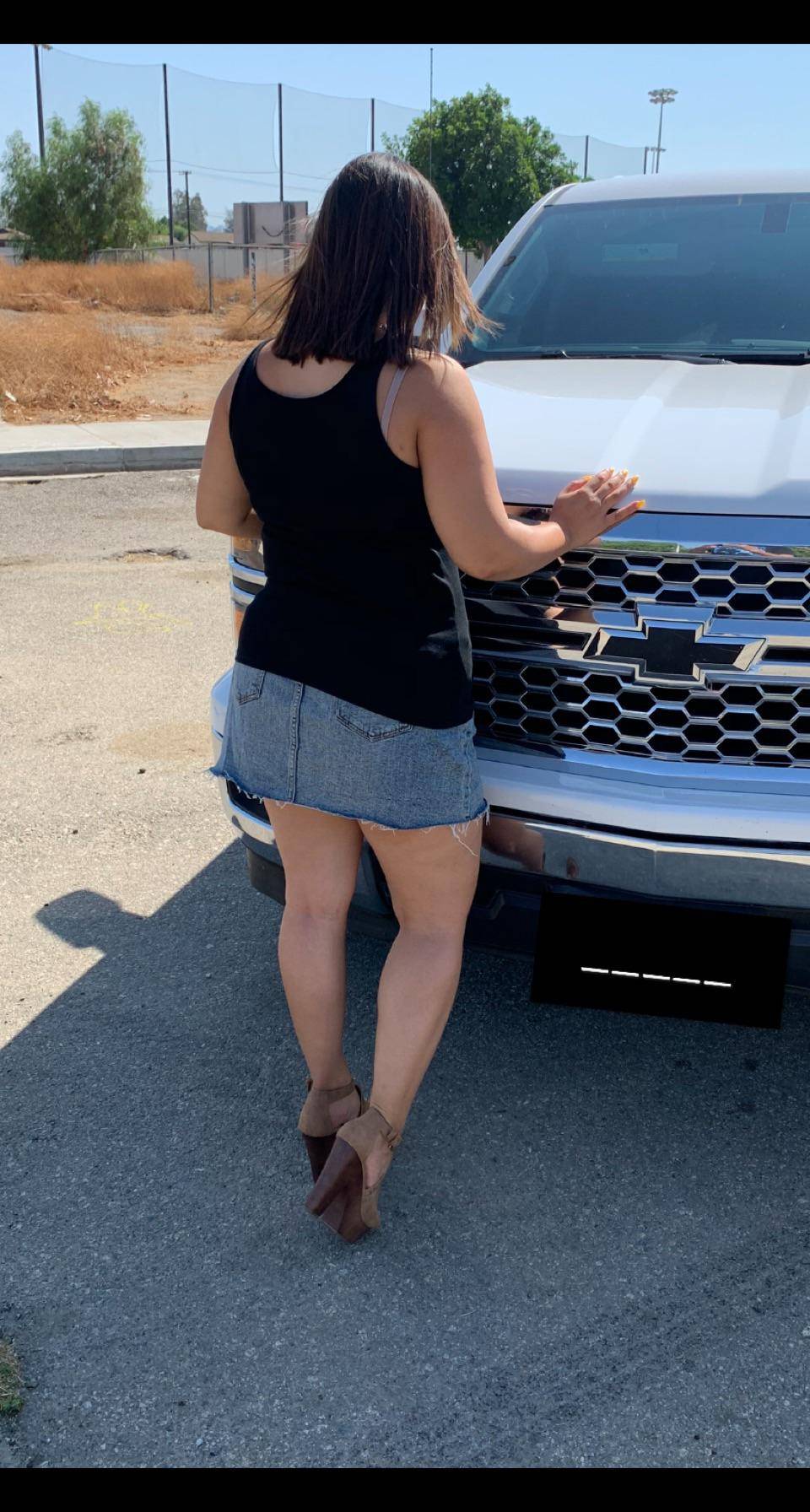 Latina milf here.. what’s in your mind | Scrolller