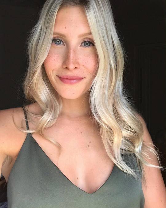 Laura-Maude | Scrolller