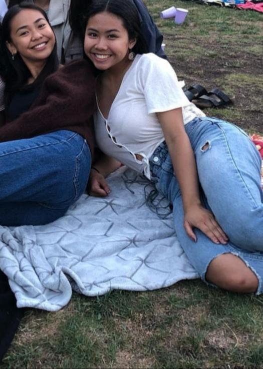 Lay down with them | Scrolller